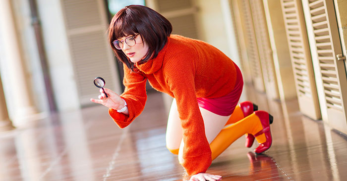 Velma Cosplay From Scooby-Doo - Media Chomp